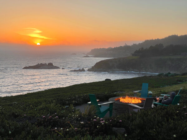 Best Outdoor Fire Pits at California Inns | CABBI